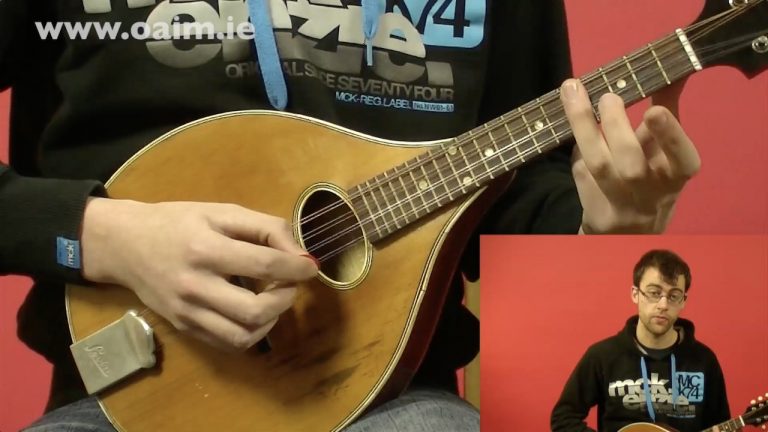Beginner Mandolin Lessons | Learn the Mandolin Chords - OAIM