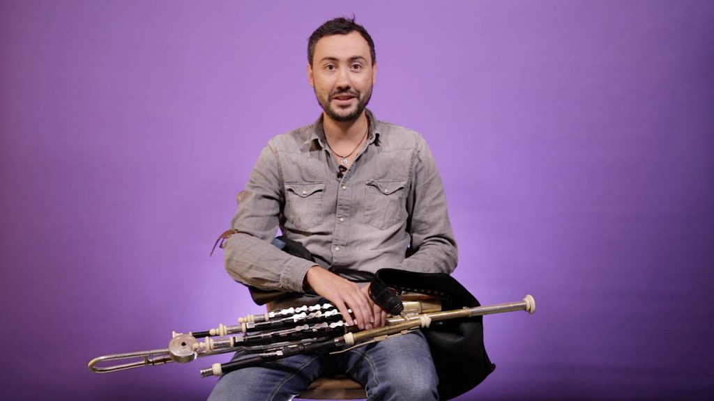 Learn How To Play The Uilleann Pipes | Uillean Pipe Basics - OAIM